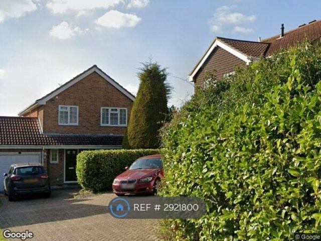 Knights Ridge, Orpington BR6, 4 bed detached house to rent, £2,600 pcm | PrimeLocation