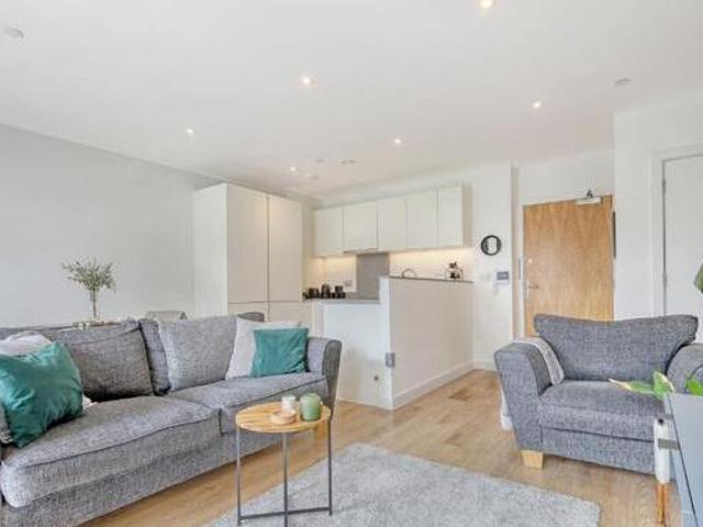 Knights Road, London, 1 Bedroom Apartment