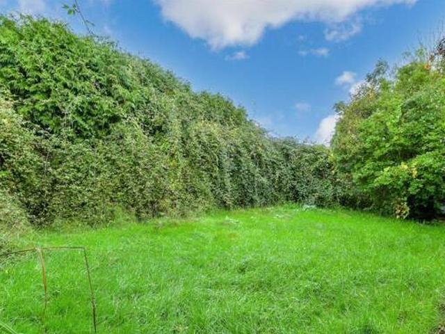 Knights Way, Headcorn, 2 Bedroom Maisonette