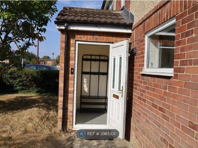 Knights Way, Reading RG4, 3 bed semi detached house to rent, £2,100 pcm | PrimeLocation