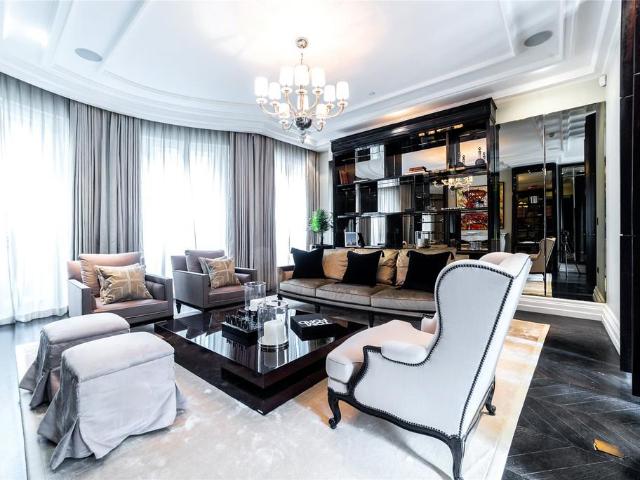 Knightsbridge, London, SW7 5 bed house to rent £33,000 pcm £7,615 pw