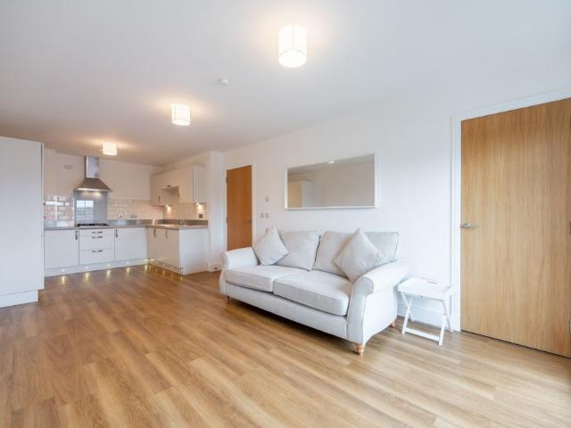 Knightswood Road