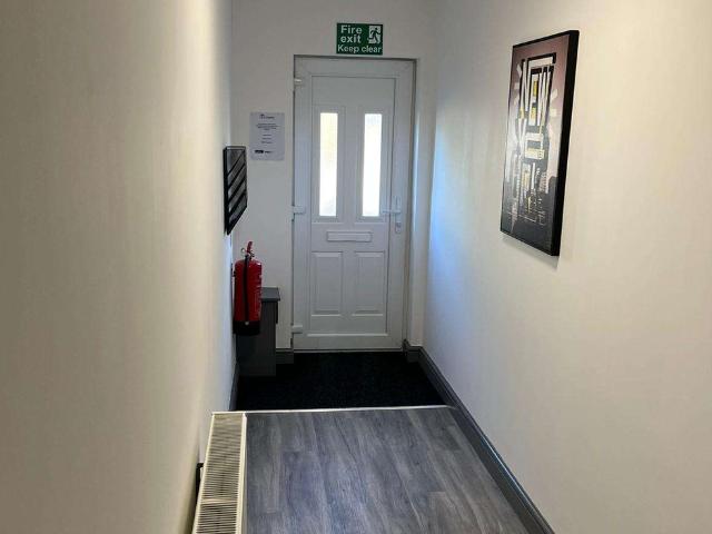 Knutsford Road Room 3