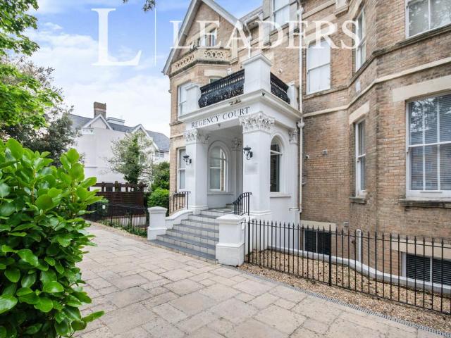 Knyveton Road, Bournemouth, BH1 2 bed flat to rent £1,750 pcm £404 pw