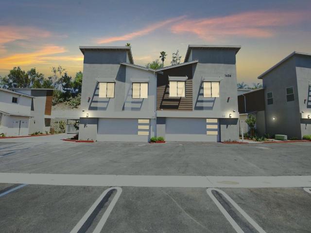 KSB Santa Fe Townhomes 3 Bedroom Apartment for Rent at 1452 Vista Heights Way, Vista, CA 92084