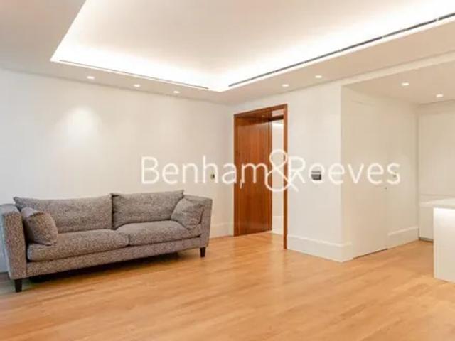 Krokodilos, 28A Kensington Church Street, London, W8 4EP, United Kingdom | 1 bed apartment for rent #131101437 | Rentberry