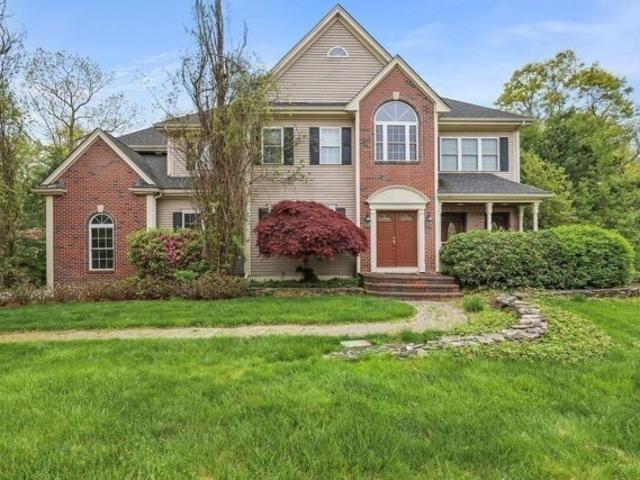 Kristen Cir, North Attleboro, Home For Sale