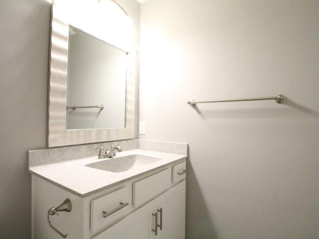 Kristen Place 1 Bedroom Apartment for Rent at 428 N 40th St, Omaha, NE 68131 Joslyn Castle