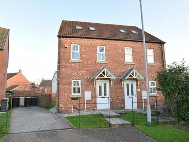 Kristen Turton Close, Holton le clay, 3 Bedroom Semi detached