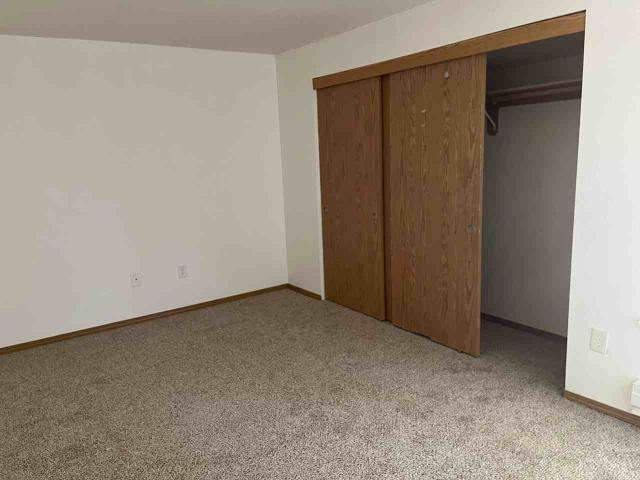 Kruse Villa Apartments 1 Bedroom Apartment for Rent at 15370 Bangy Rd, Lake Oswego, OR 97035 Lake Forest
