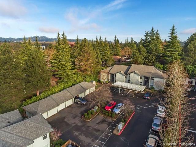 Kruse Villa Apartments 3 Bedroom Apartment for Rent at 15370 Bangy Rd, Lake Oswego, OR 97035 Lake Forest