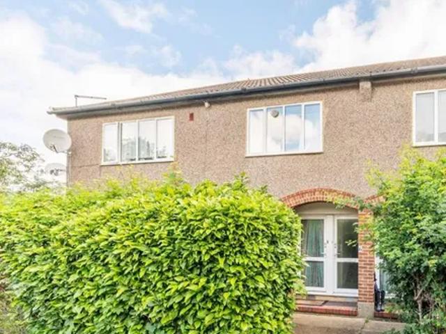Kuala Gardens, London, SW16 3LP, United Kingdom | 2 bed apartment for rent #166855687 | Rentberry
