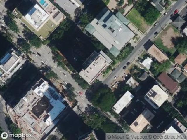 Kuhio Ave
