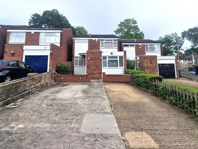 Kynaston Wood, Harrow, Greater London HA3, 4 bed detached house to rent, £2,600 pcm | PrimeLocation