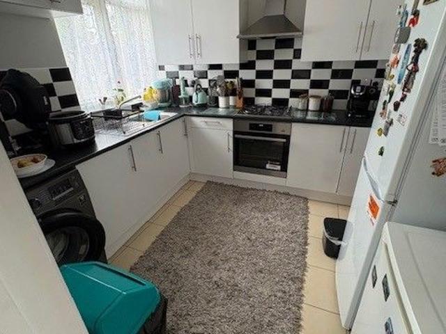 Kynaston Wood, Harrow HA3, 4 bed terraced house to rent, £2,500 pcm | PrimeLocation