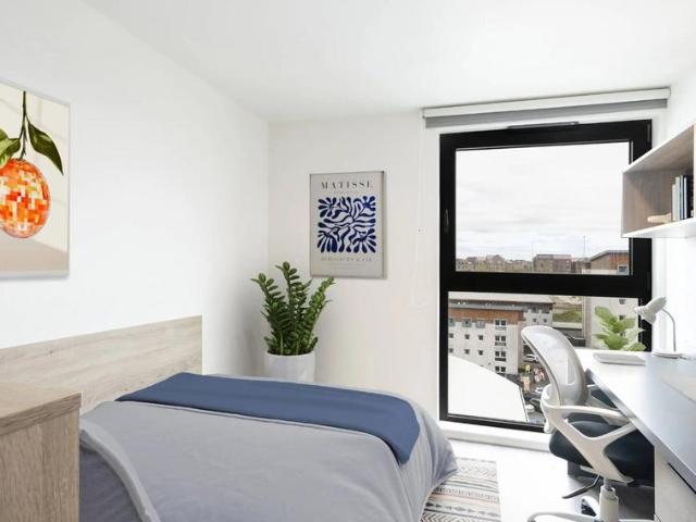 Kyle Street, Glasgow G4 5 bed flat to rent £4,550 pcm £1,050 pw