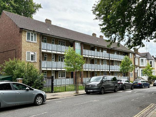 Kyverdale Road, London N16, 4 bed flat to rent, £2,895 pcm | PrimeLocation