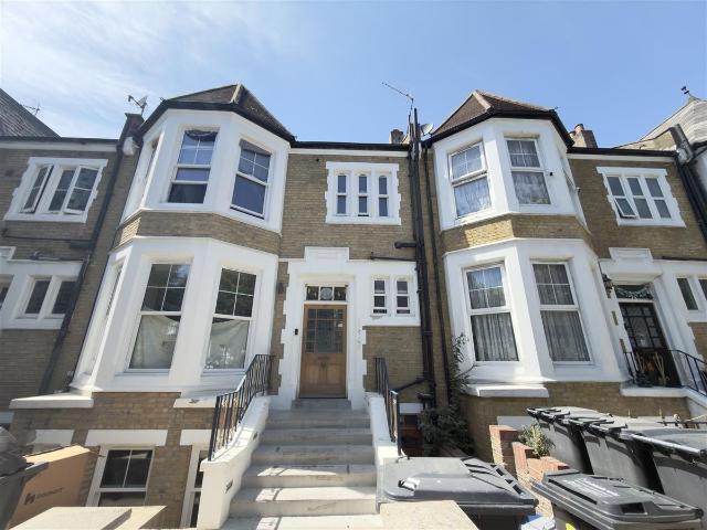 Kyverdale Road, Stoke Newington N16, 3 bed flat to rent, £2,595 pcm | PrimeLocation