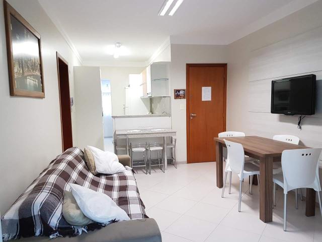 L040 CONDOMÍNIO COM PISCINA