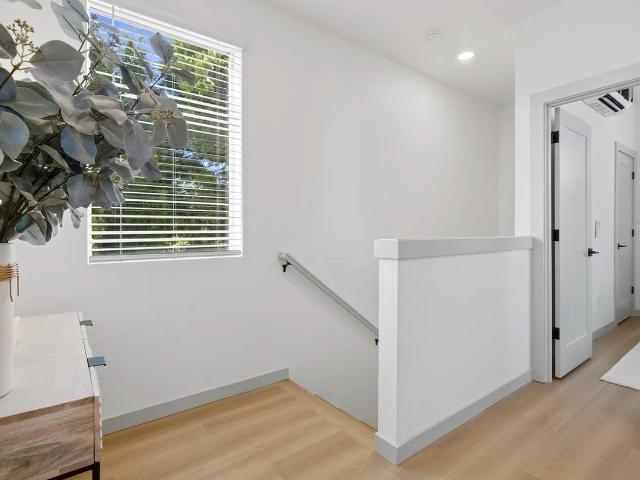 L0661 SE 60th Cottage Community 2 Bedroom Apartment for Rent at 7057 Se 60th Ave, Portland, OR 97206 Brentwood Darlington