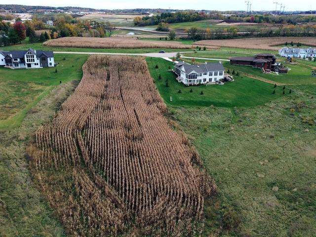 L11 Prairie Circle