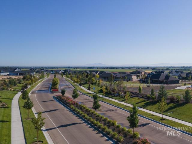 L13 B2 Red River Ave