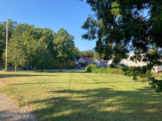 L14.200 Treadway Street