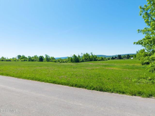 L1 Paines Hollow Road