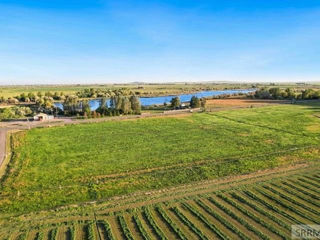 L1B2 E 650 N, Roberts, ID 83444