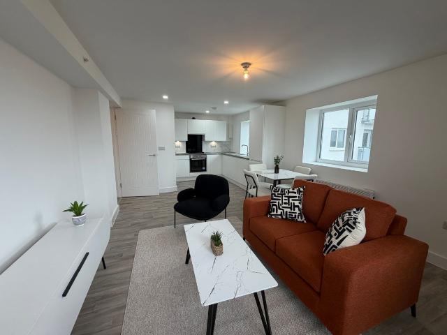 L20, 1 bed flat to rent, £850 pcm | PrimeLocation