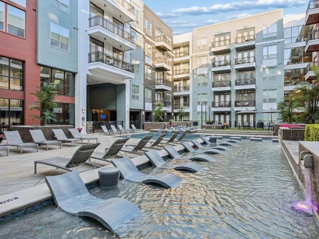 L2 Uptown 1 Bedroom Apartment for Rent at 2828 Lemmon Ave E, Dallas, TX 75204