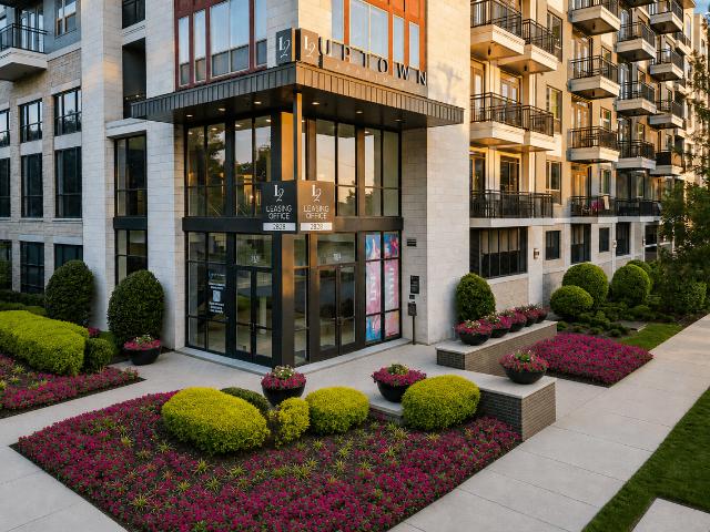 L2 Uptown 1 Bedroom Apartment for Rent at 2828 Lemmon Ave E, Dallas, TX 75204