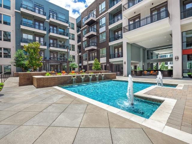 L2 Uptown 1 Bedroom Apartment for Rent at 2828 Lemmon Ave E, Dallas, TX 75204