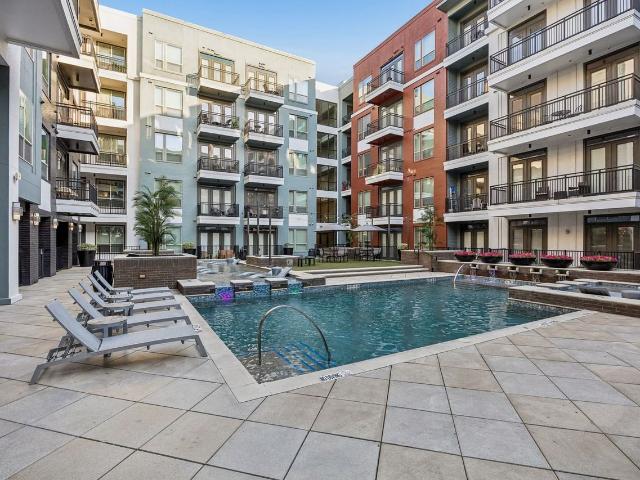 L2 Uptown 2 Bedroom Apartment for Rent at 2828 Lemmon Ave E, Dallas, TX 75204