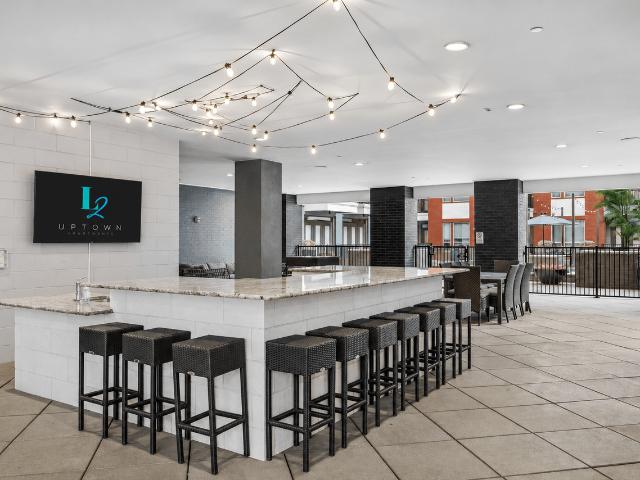 L2 Uptown Studio Apartment for Rent at 2828 Lemmon Ave E, Dallas, TX 75204