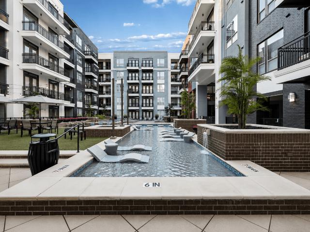L2 Uptown Studio Apartment for Rent at 2828 Lemmon Ave E, Dallas, TX 75204