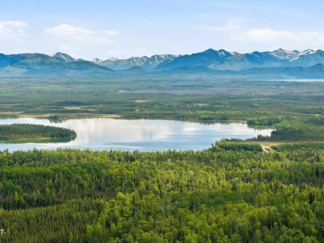 L5 Lake Rd, Soldotna, AK 99669