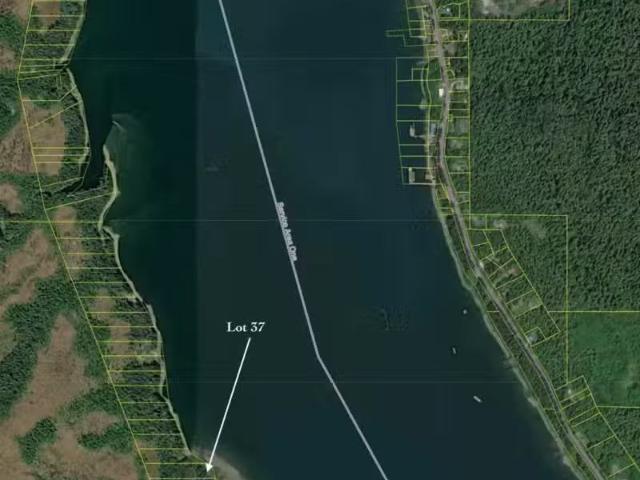 l OT 37 KUPREANOF SUBD. PETERSBURG, AK 99833 Vacant Land For S.