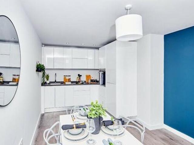 L Apartments, Grafton Street, 2 Bedroom Apartment