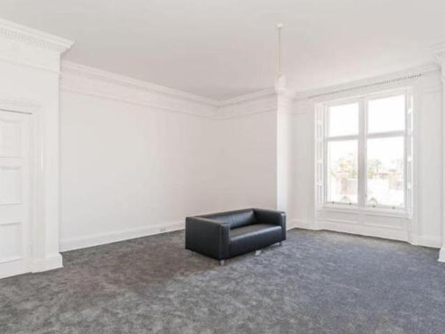 L Bruntsfield Place, Edinburgh, 5 Bedroom Flat