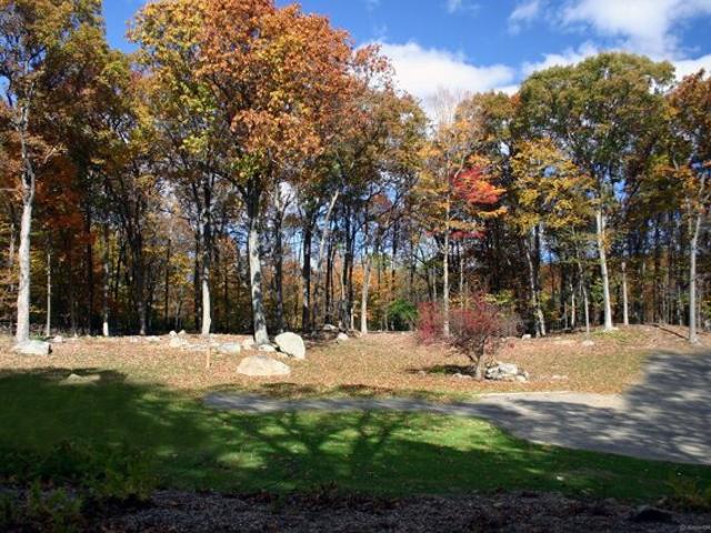 L Huckleberry Hill Rd, New Canaan, Plot For Sale