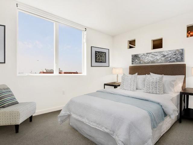 L Lofts Studio Apartment for Rent at 215 N Maryland Ave, Glendale, CA 91206 City Center