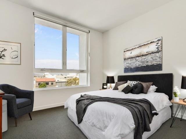 L Lofts Studio Apartment for Rent at 215 N Maryland Ave, Glendale, CA 91206 City Center