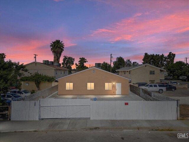 L St, Bakersfield, Home For Sale