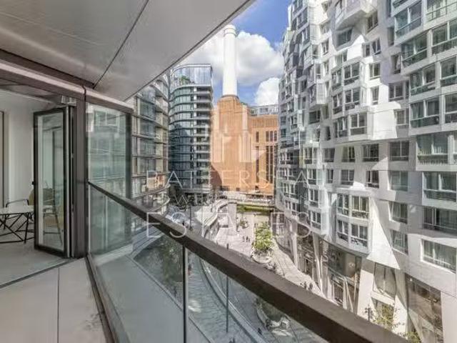 L 000692, 10 Electric Boulevard, Battersea SW11, 2 bedroom fla.