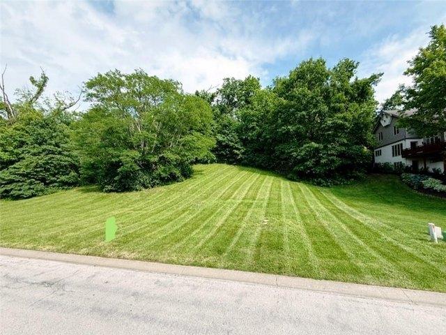 L 106 River Hills Dr, Parkville, MO 64152