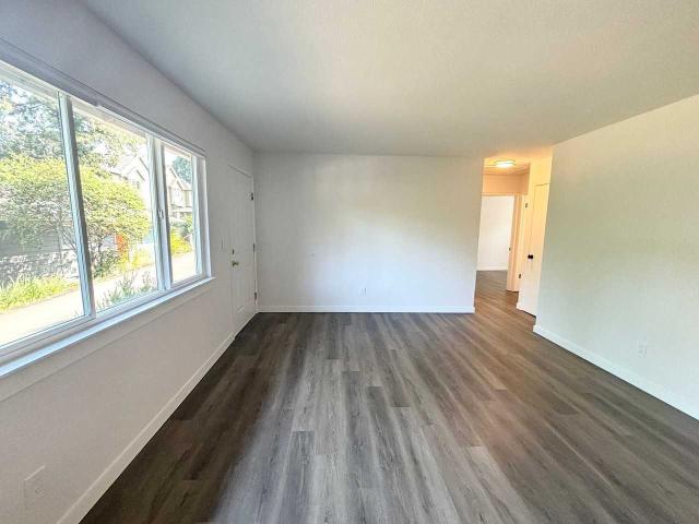 LA1547* A 2 Bedroom Apartment for Rent at 1942 Sw Nebraska St, Portland, OR 97239 Hillsdale