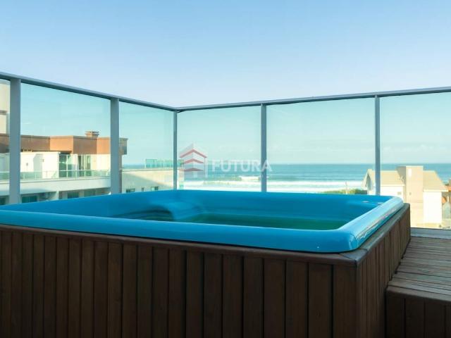 LA125F COBERTURA DUPLEX COM VISTA MAR E JACUZZI 3 SUITES