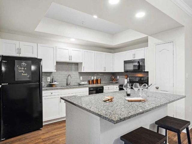 La Ventura Apartments 1 Bedroom Apartment for Rent at 2600 Ventura Dr, Plano, TX 75093