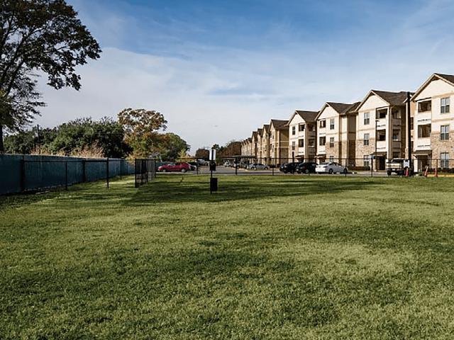 La Veranda at Polly Lane 2 Bedroom Apartment for Rent at 210 Polly Ln, Lafayette, LA 70508